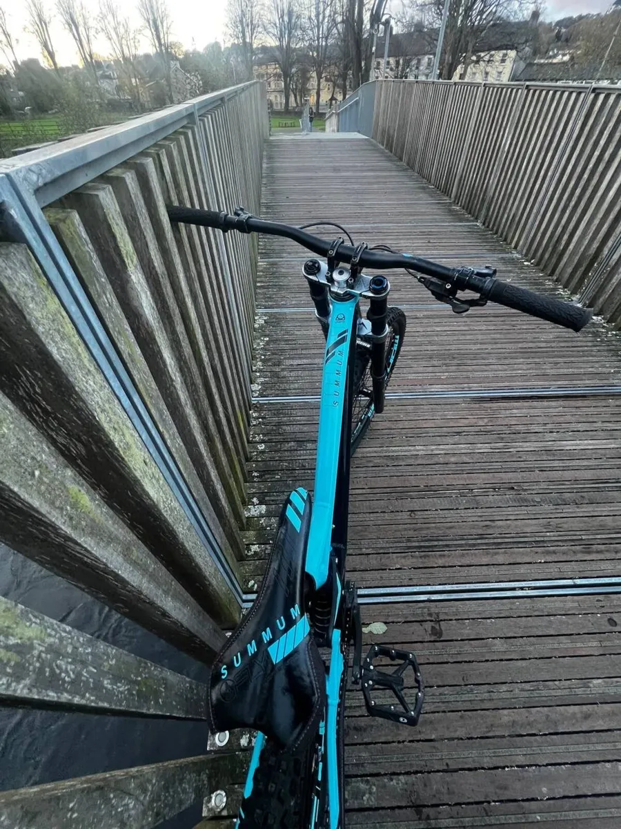 Mondraker summum , mountain bike for sale in Co. Cork for €1,550 on DoneDeal