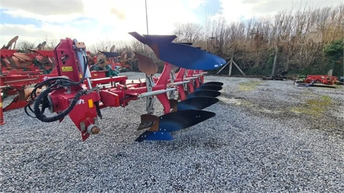 AGROLUX HRT 5 FURROW PLOUGH for sale in Co. Dublin for €14,000 on DoneDeal