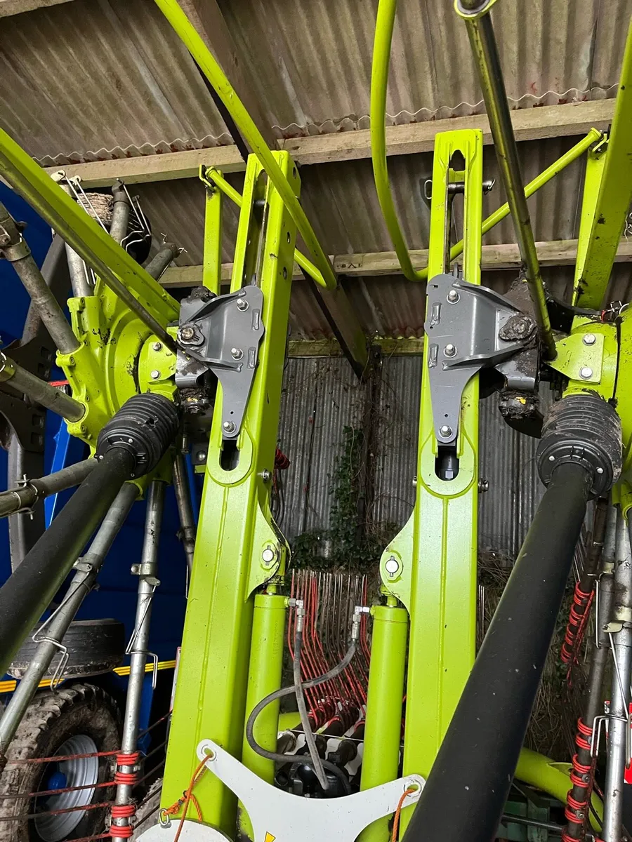 Claas 2700 linear rake for sale in Co. Wexford for €123 on DoneDeal