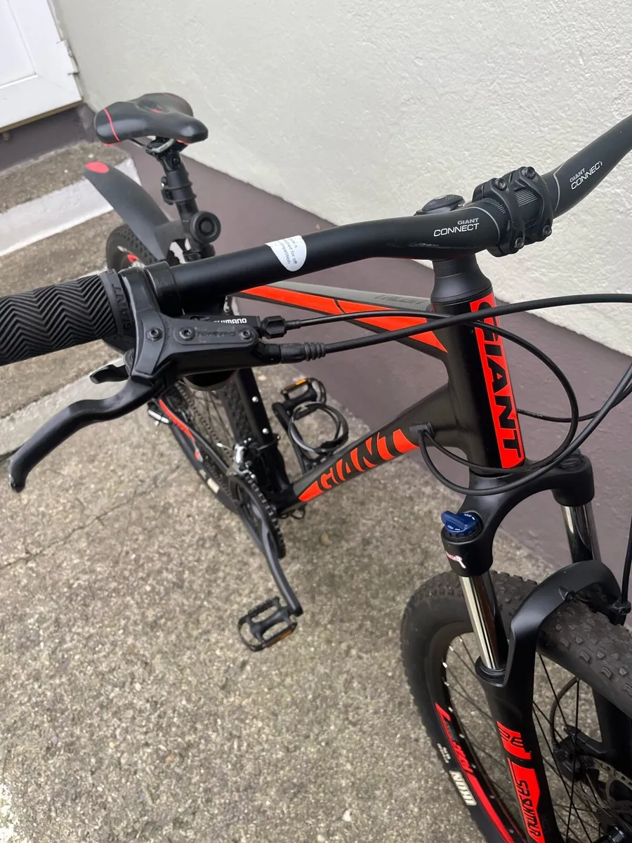 Giant Talon Mountain bike, for sale in Co. Cork for €330 on DoneDeal