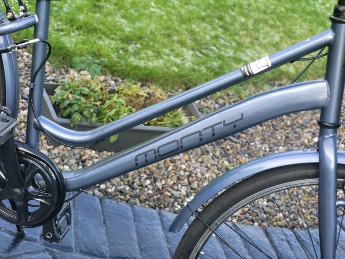 LADIES BIKE AS GOOD AS NEW.NO OFFERS for sale in Co. Dublin for €150 on DoneDeal