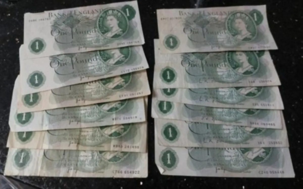 OLD ENGLISH NOTES for sale in Co. Cork for €60 on DoneDeal