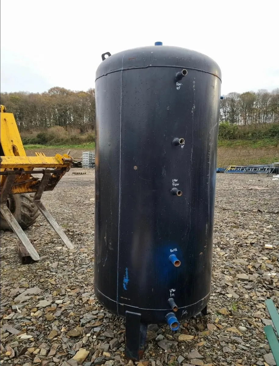Steel air/water tanks for sale in Co. Monaghan for €400 on DoneDeal