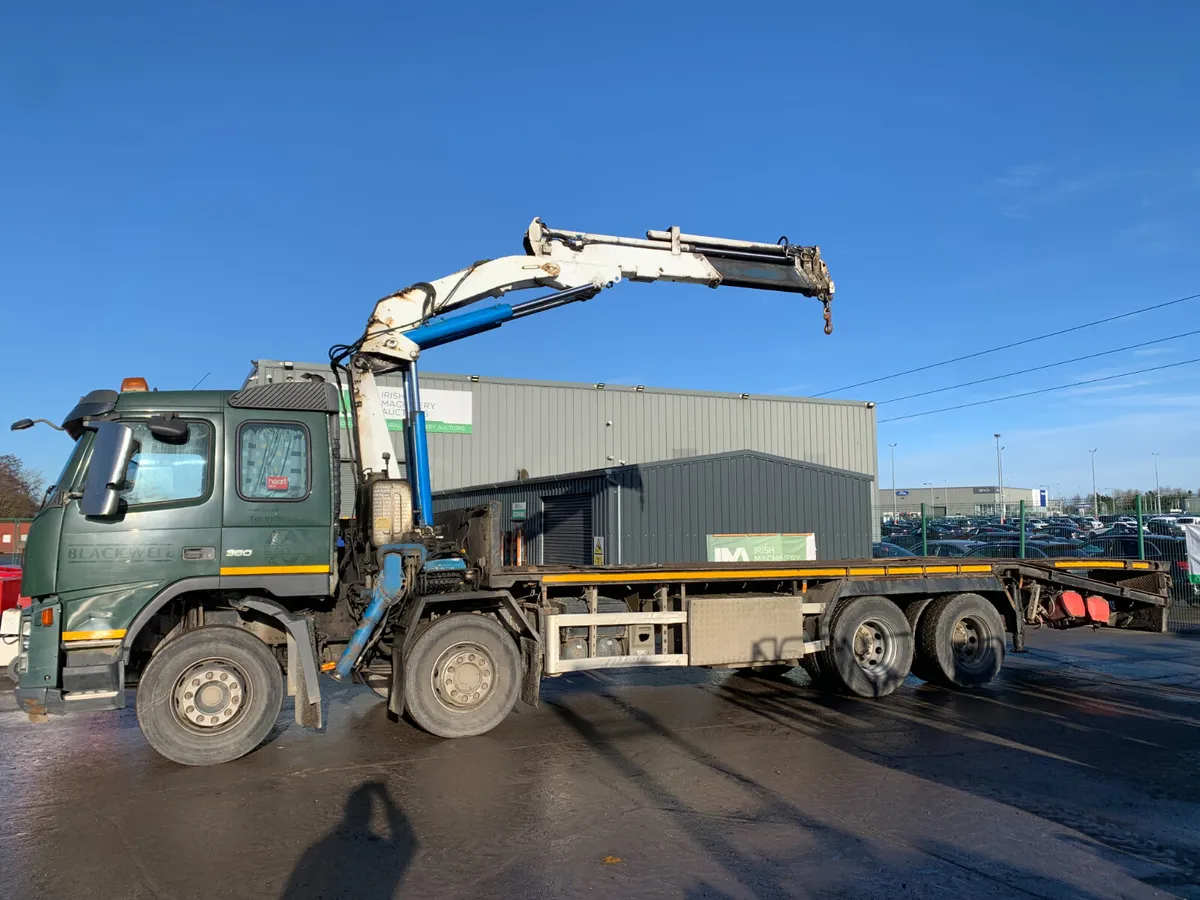 2006 VOLVO FM380 BEAVERTAIL & CRANE FOR AUCTION for sale in Co. Kildare ...