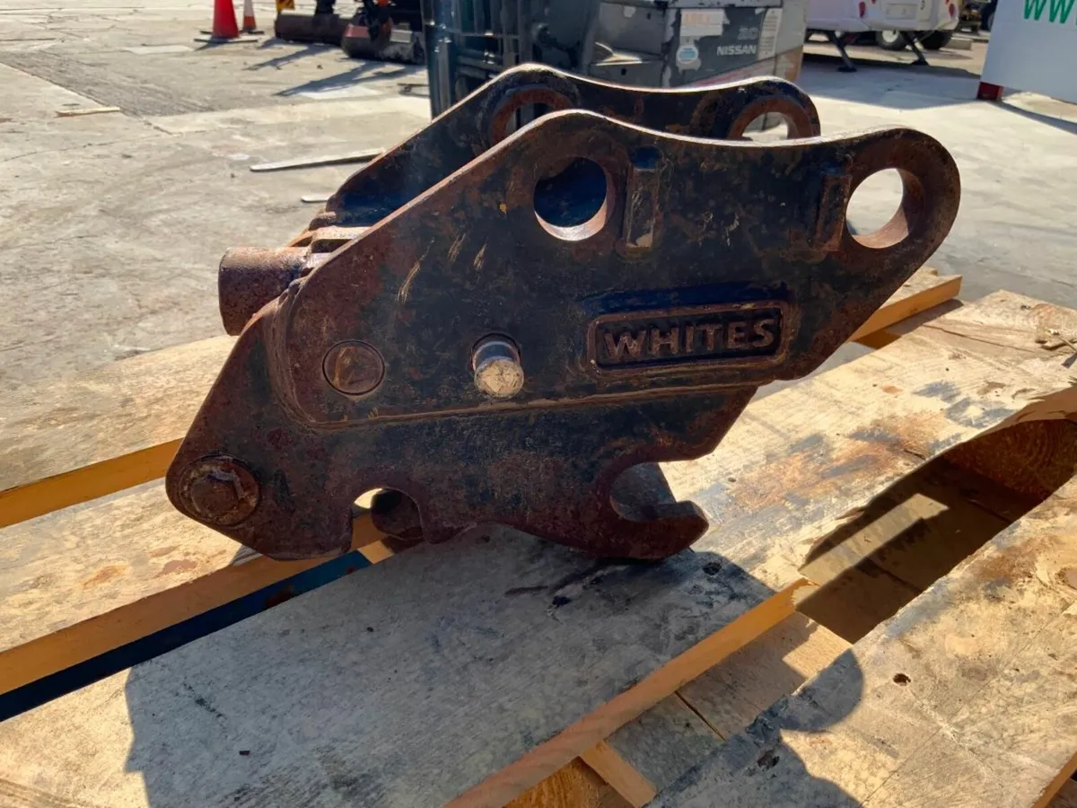 'WHITES' MANUAL QUICK HITCH....30mm PINS....1494t. for sale in Co ...