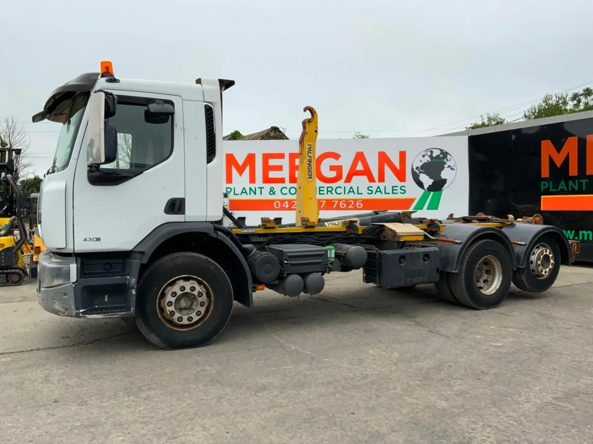 Renault Premium 26 TONNE REAR LIFT PALFINGER HOOK for sale in Co. Louth ...