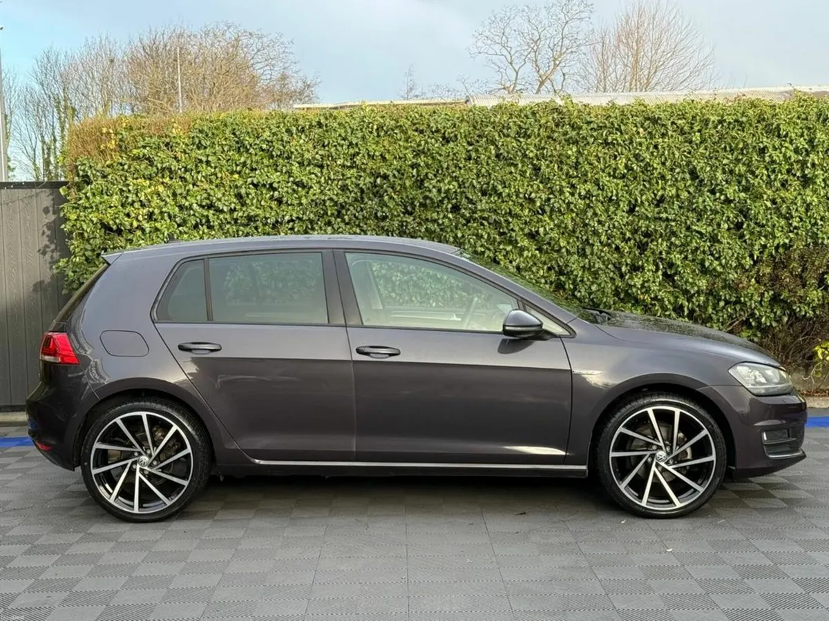 Volkswagen Golf R-LINE PACK 1.2 TSI AUTO // LOUNGE for sale in Co ...