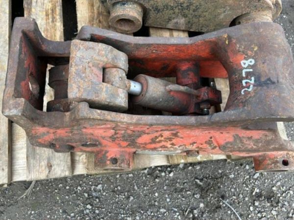 HYDRAULIC QUICK HITCH (45MM PINS) for sale in Longford for €675 on DoneDeal