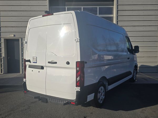 Renault Master E Tech Red Edition L2H2 for sale in Dublin for €1,234 on ...