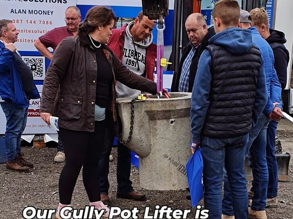 Gully Pot Lifter for sale in Kilkenny for €0 on DoneDeal
