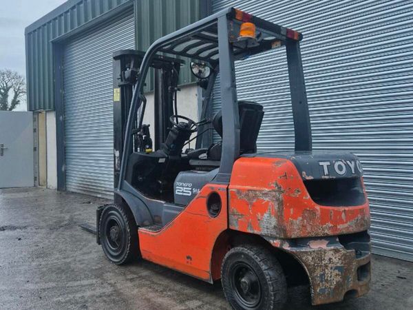 Toyota 8FDF25 diesel forklift for sale in Co. Meath for €10,750 on DoneDeal