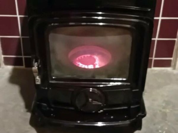 Stanley Oil Stove for sale in Co. Galway for €250 on DoneDeal