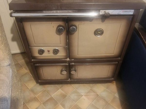 Stanley Super 90 oil range cooker for sale in Co. Clare for €550 on ...