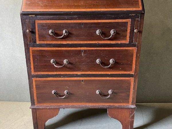 Writing Desk for sale in Co. Laois for €100 on DoneDeal