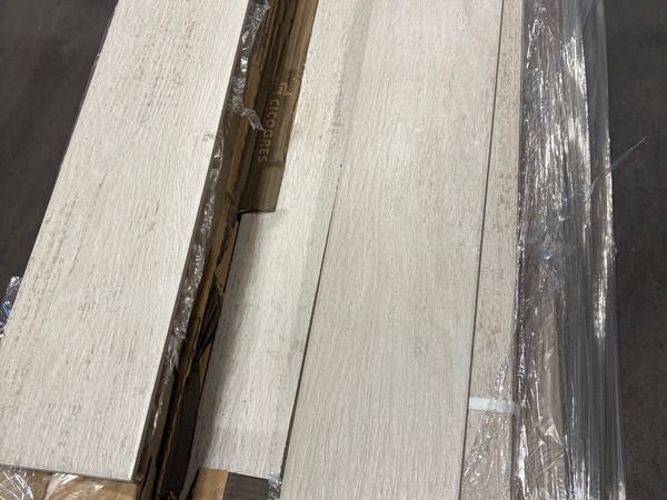 8 sq mtrs Glossy Cream Tile for sale in Co. Kildare for €80 on DoneDeal