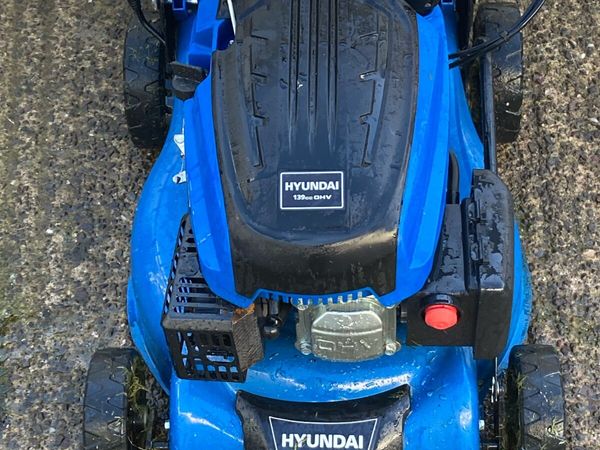 Hyundai 17”/43cm 139cc Self-Propelled Lawnmower for sale in Co ...