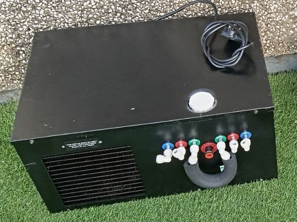 Beer cooler and taps for sale in Co. Tipperary for €500 on DoneDeal