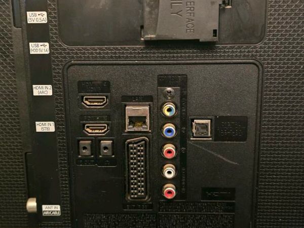 Samsung smart tv 40 inches with remote working per for sale in Co ...