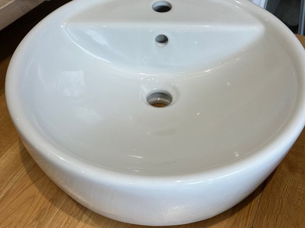 Counter top Basin for sale in Co. Wexford for €40 on DoneDeal