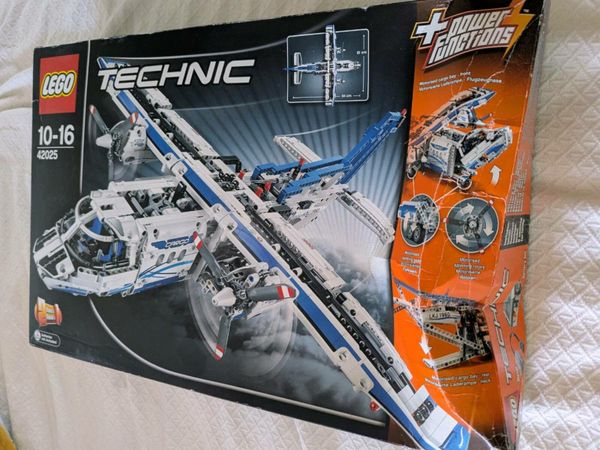 LEGO Technic [42025] Airplane for sale in Co. Dublin for €150 on DoneDeal