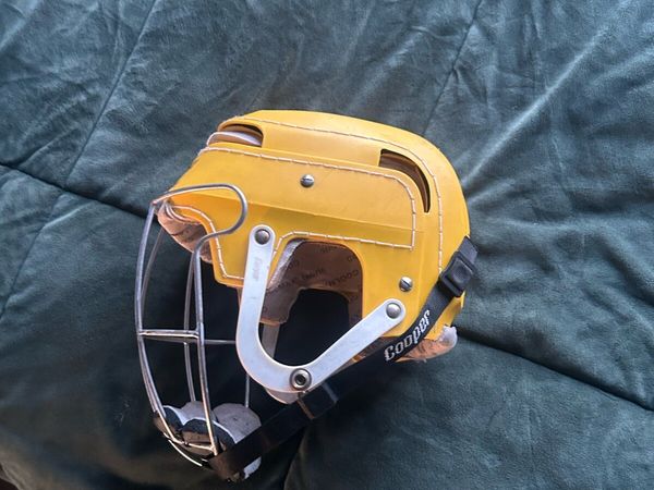 Hurling helmet for sale in Co. Galway for €123 on DoneDeal
