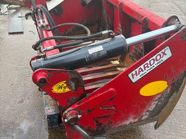 Shear grab sheer grab silage wylie hardox for sale in Co. Tyrone for £ ...
