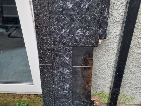 Complete fire surround for sale in Co. Cork for €250 on DoneDeal