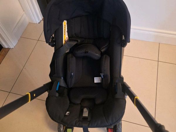Doona I car seat for sale in Co. Cavan for €350 on DoneDeal