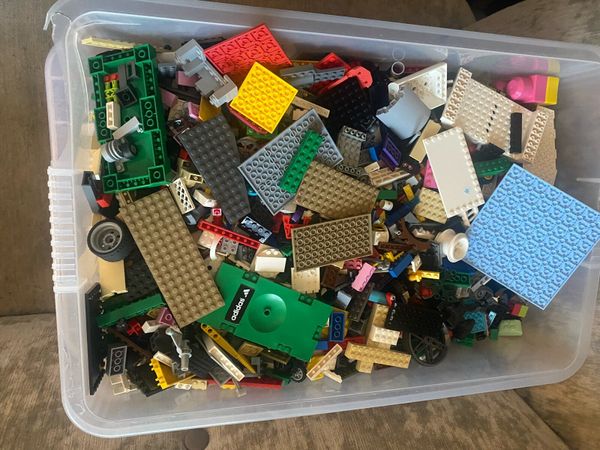 Lego for sale in Co. Cork for €5 on DoneDeal
