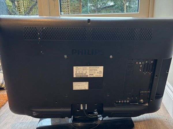 Philips 37” TV with remote and stand for sale in Dublin for €30 on DoneDeal