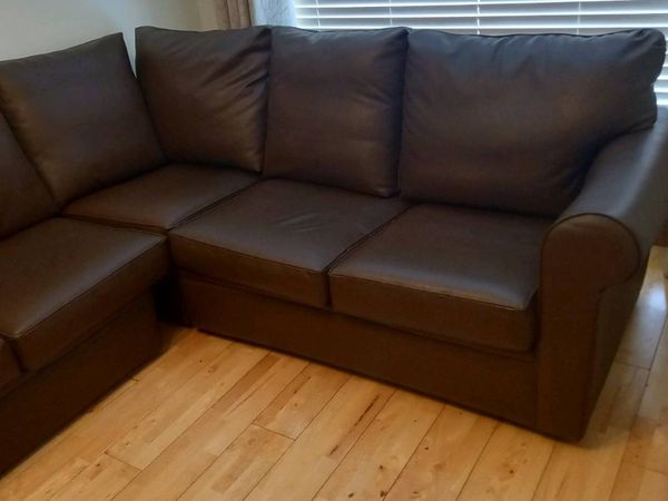 Corner couch for sale in Cork for €700 on DoneDeal