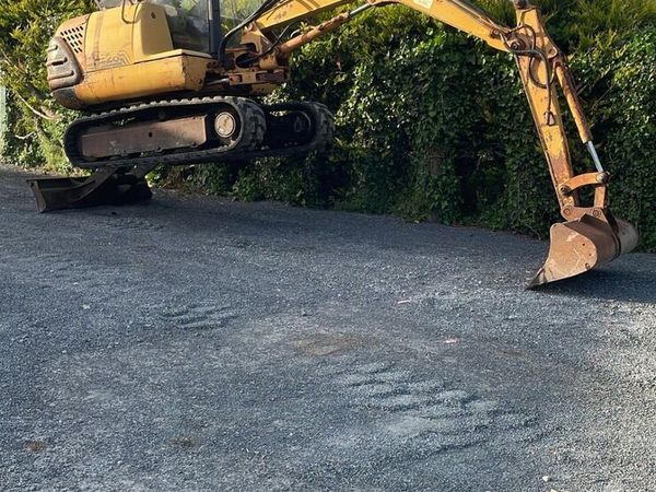 Case 3 ton mini digger for sale in Tipperary for €8,750 on DoneDeal