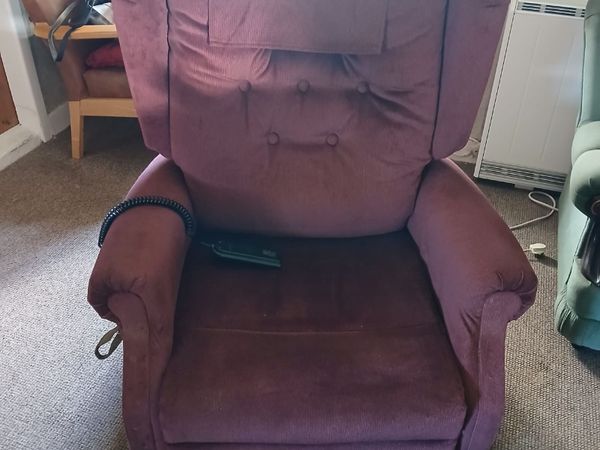 Recliner/ rise and lift chair for sale in Leitrim for €300 on DoneDeal