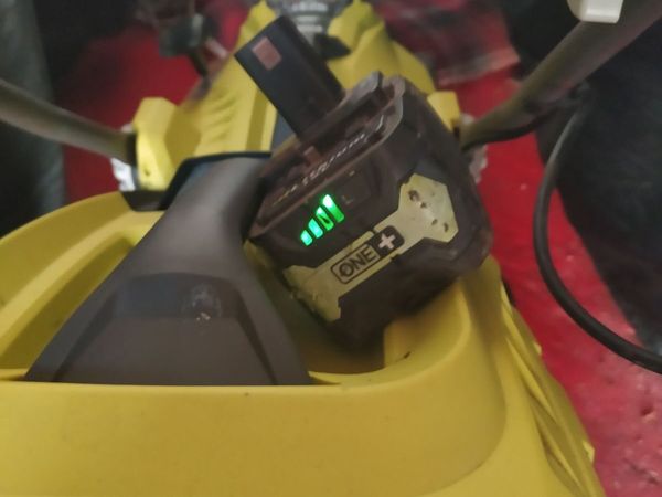 RYOBI 18V BATTERY LAWNMOWER for sale in Leitrim for €100 on DoneDeal