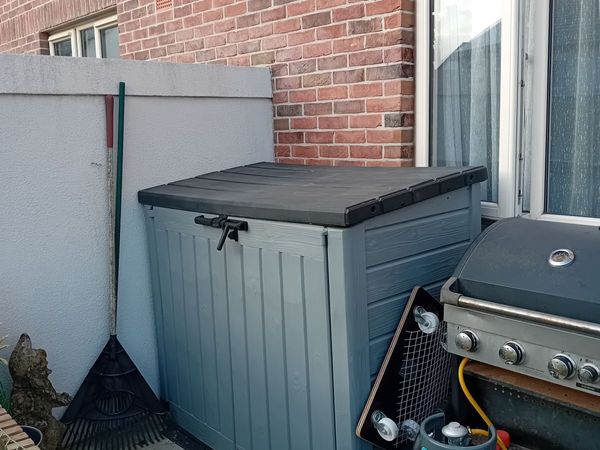 Large Garden Storage Container for sale in Tipperary for €180 on DoneDeal