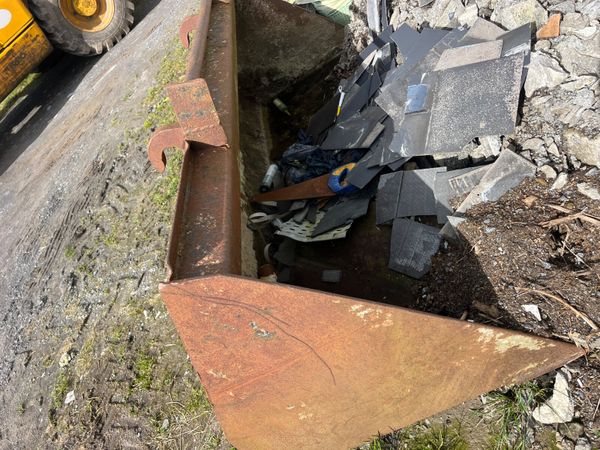 JCB teleporter bucket heavy duty for sale in Kildare for €1,000 on DoneDeal