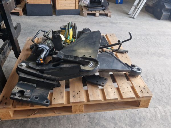 New Holland Stoll Loader Brackets for sale in Sligo for €3,500 on DoneDeal