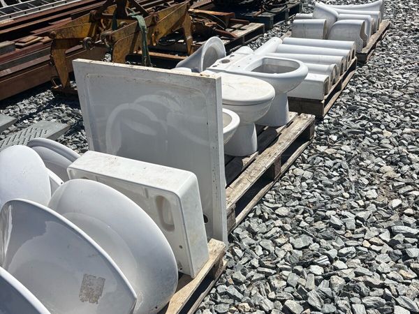 Wash hand basins & pedestals for sale in Dublin for €50 on DoneDeal