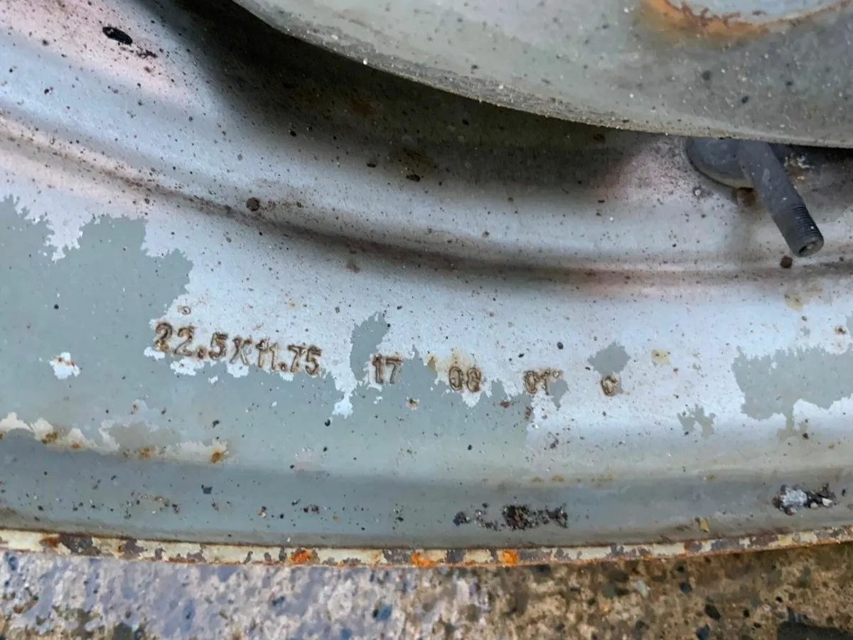 Volvo FM SUPER SINGLE STEEL RIMS...STEER AXLE. for sale in Co. Louth ...