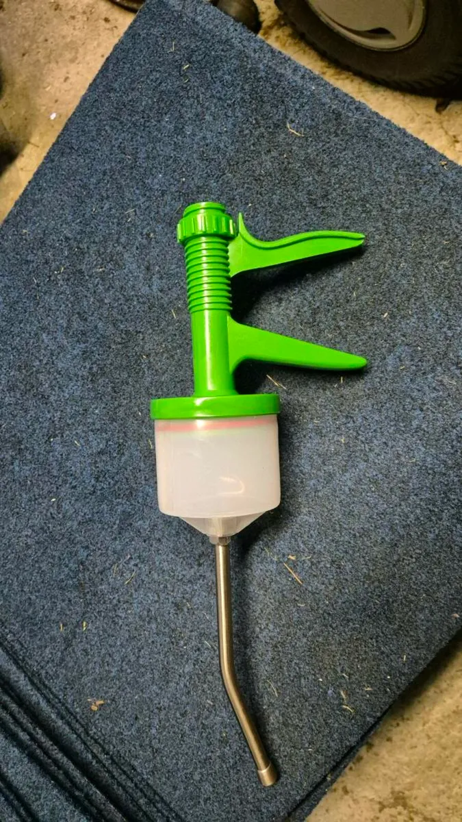 Bolus/dosing gun for sale in Co. Longford for €1 on DoneDeal