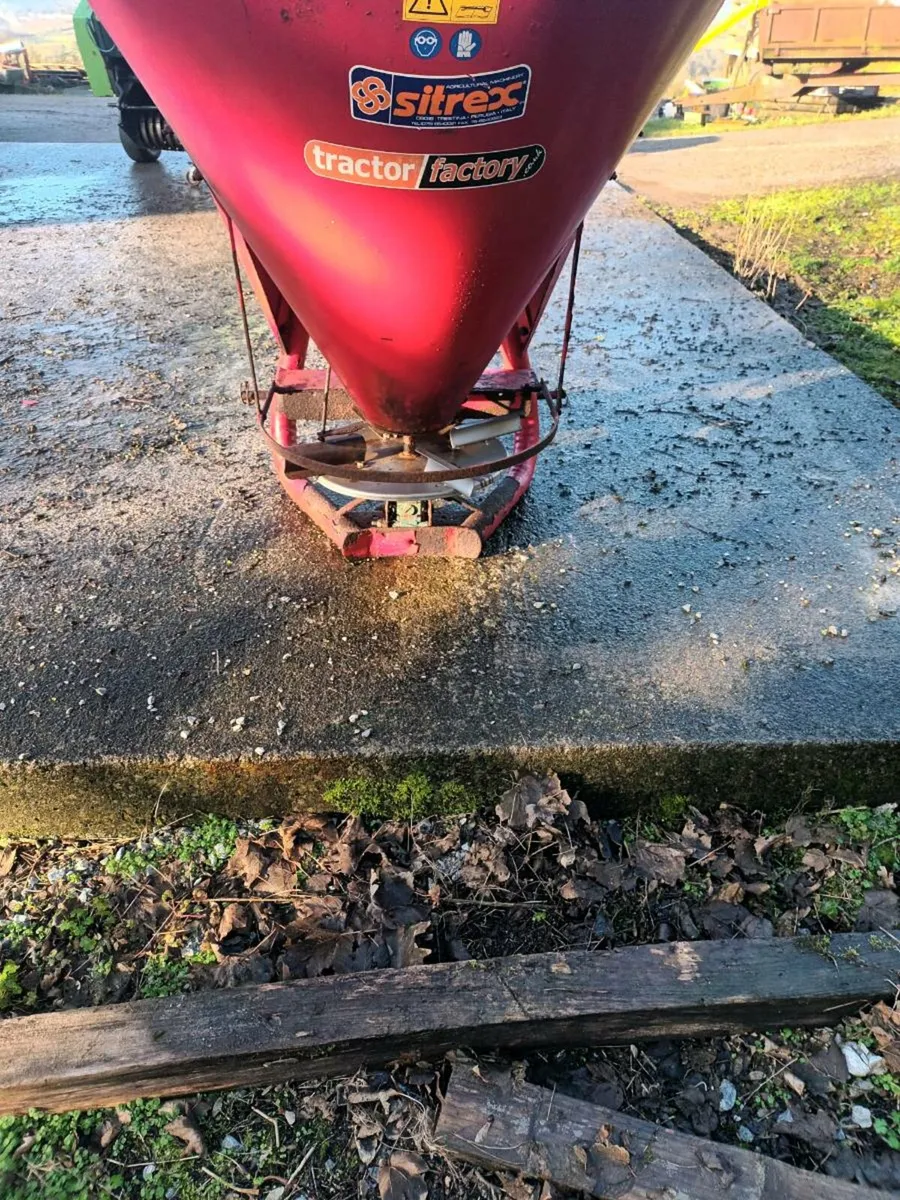 Fertilizer spreader Sitrex 500 for sale in Co. Cork for €450 on DoneDeal