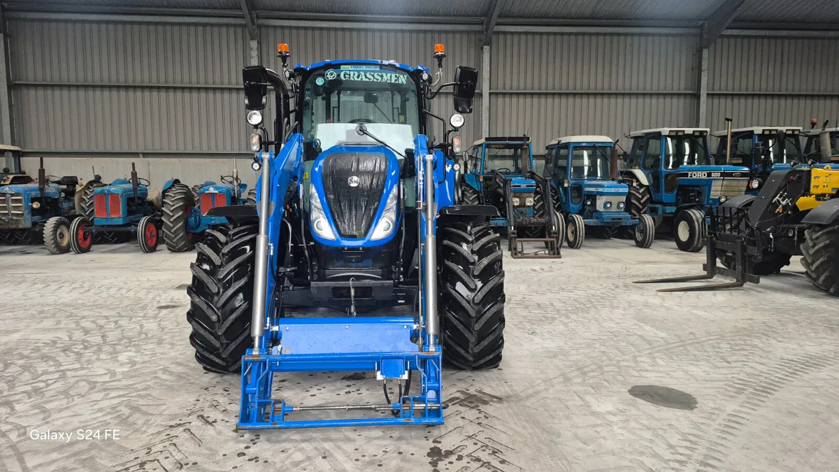 New Holland T5.120 Electro command for sale in Co. Sligo for €92,000 on ...