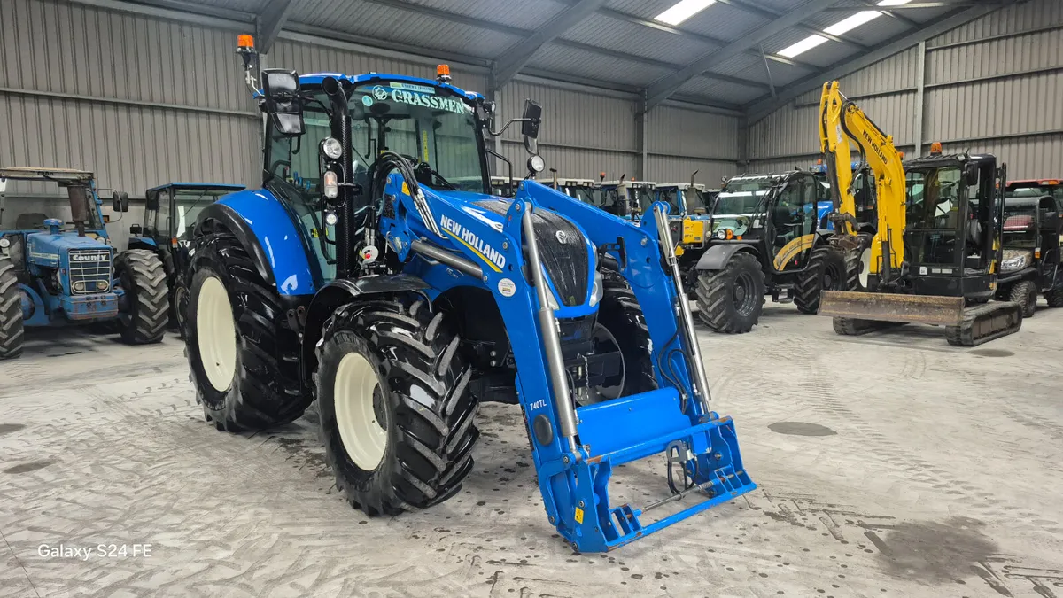 New Holland T5.120 Electro command for sale in Co. Sligo for €92,000 on ...