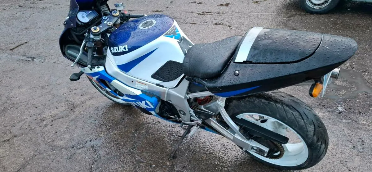 2001 Suzuki GSXR 1000 for sale in Co. Cork for €2,600 on DoneDeal
