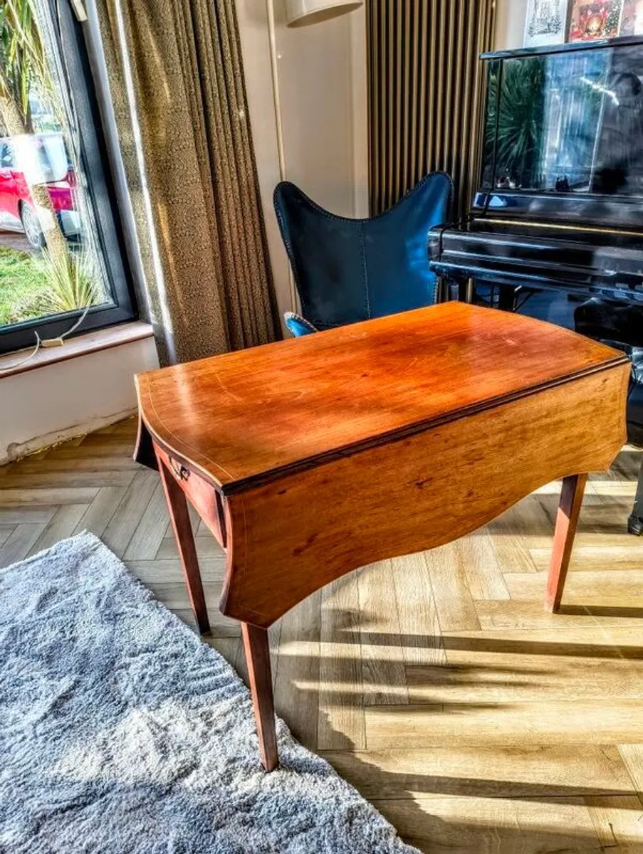 Hekman Traditional Cherry Drop Leaf Pembroke End T for sale in Co ...