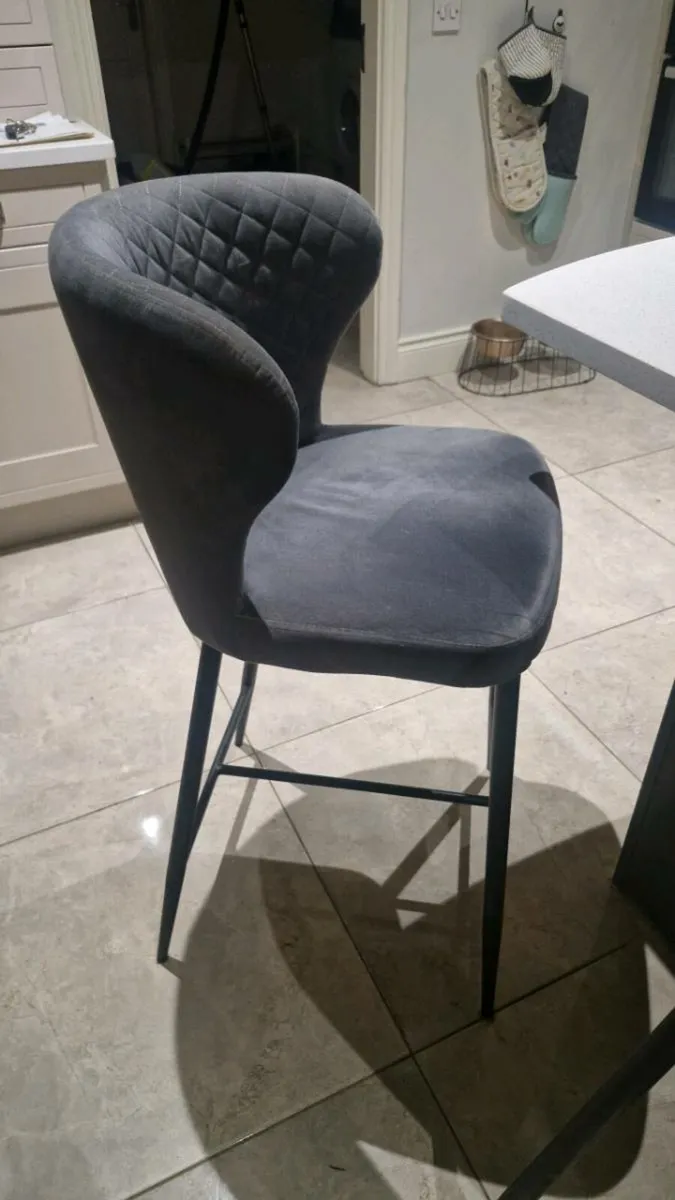 Counter stools x4 for sale in Co. Tipperary for €200 on DoneDeal