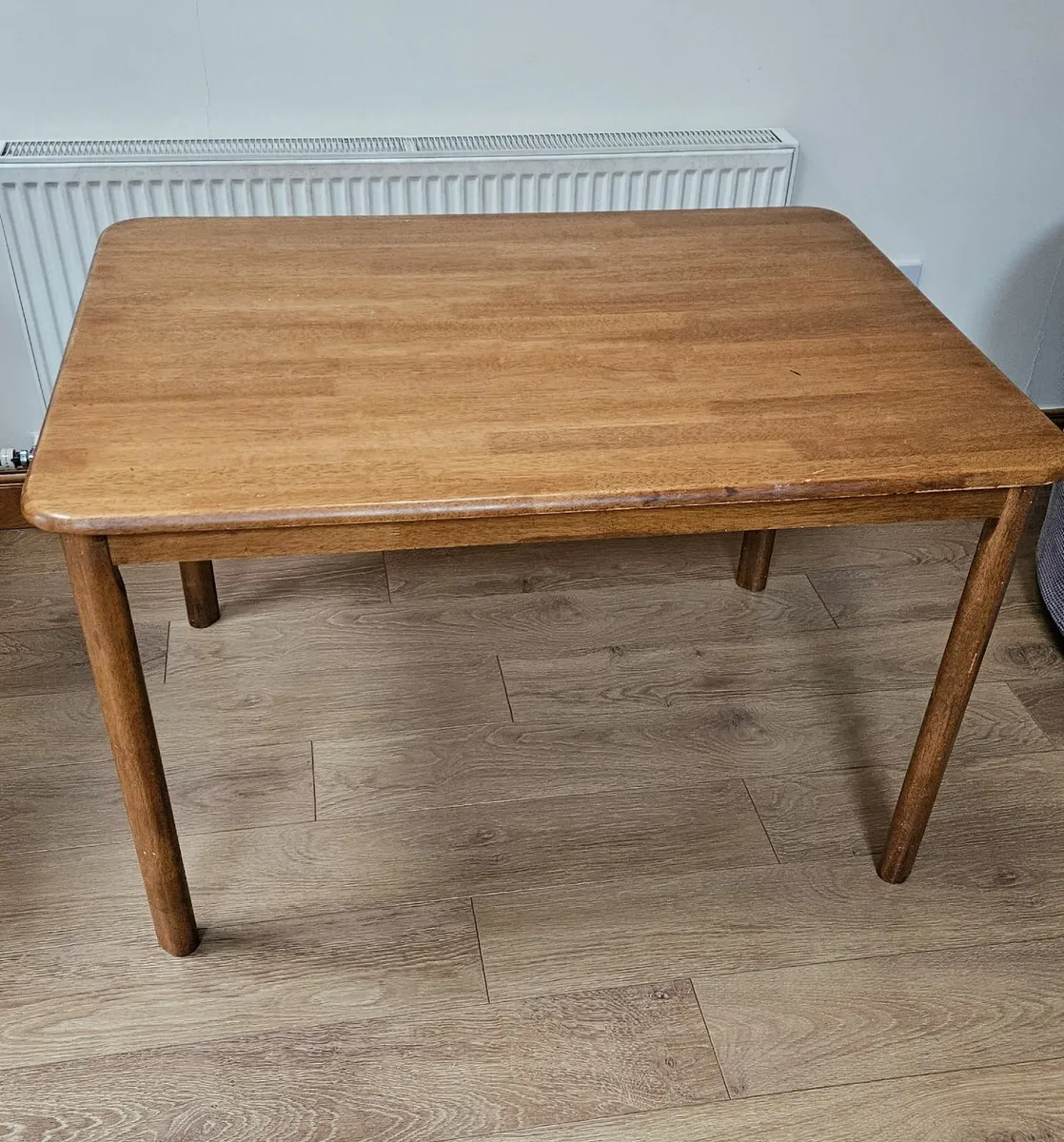 Table for sale in Co. Dublin for €40 on DoneDeal