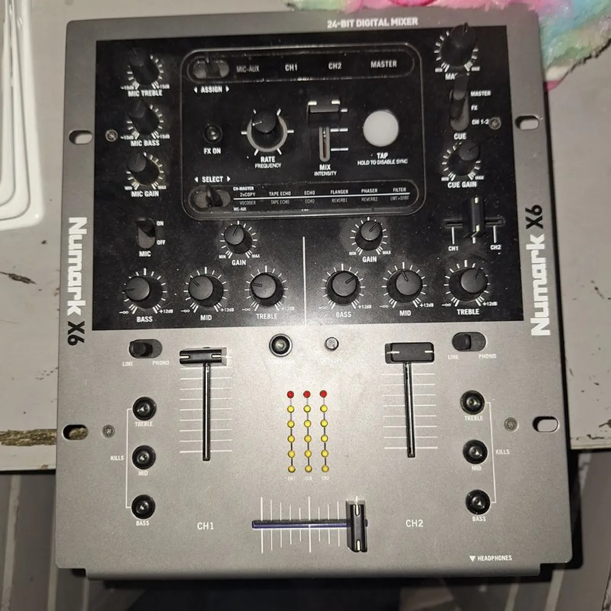 Dj mixer for sale in Co. Kildare for €80 on DoneDeal
