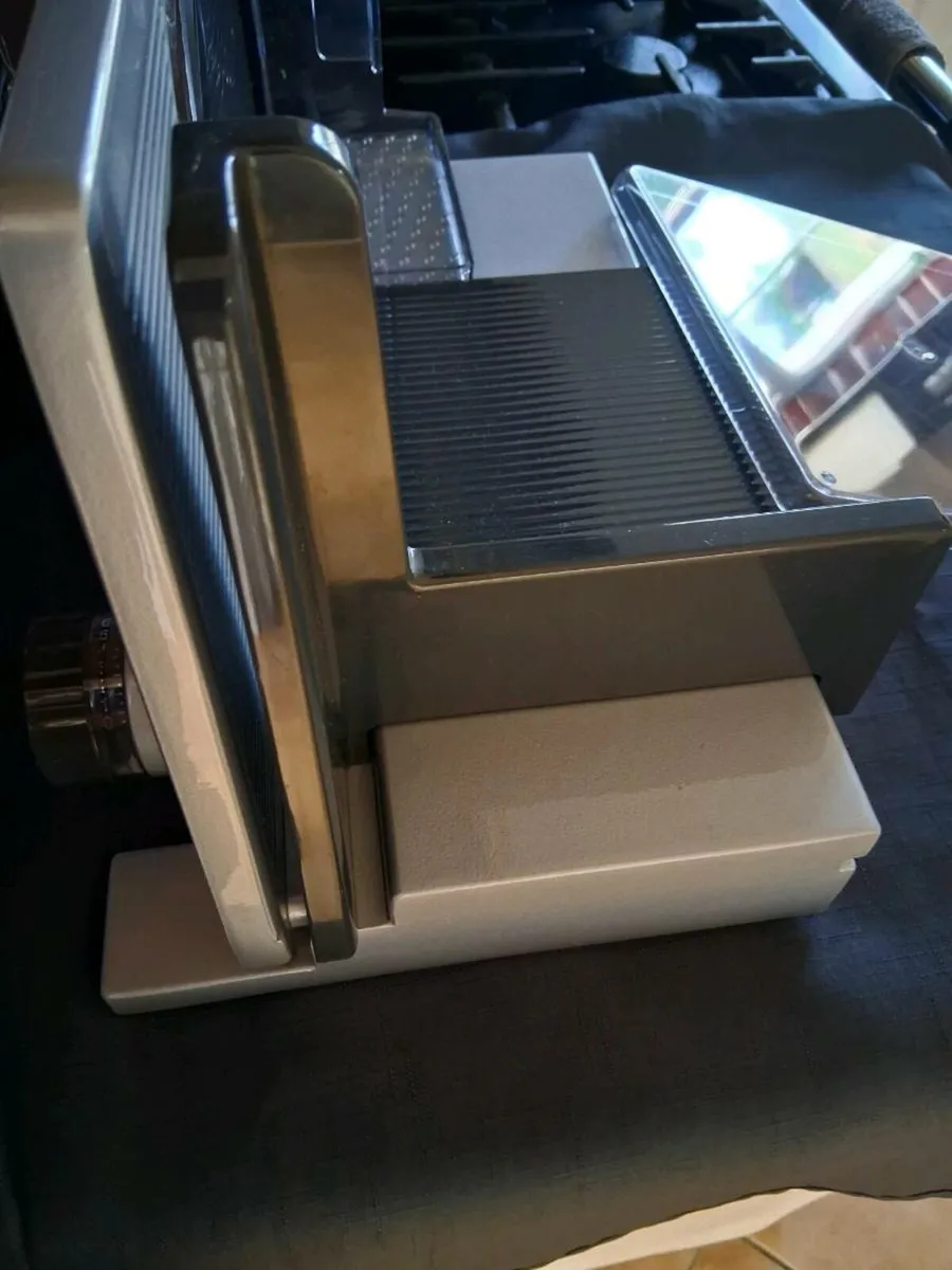 Siemens Electric Slicer for sale in Co. Donegal for €30 on DoneDeal