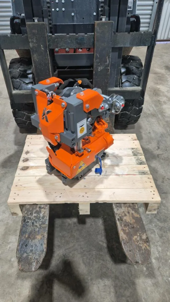 NOX TR025 TILTROTATOR 0.9TON - 2.7TON for sale in Co. Tyrone for £ ...